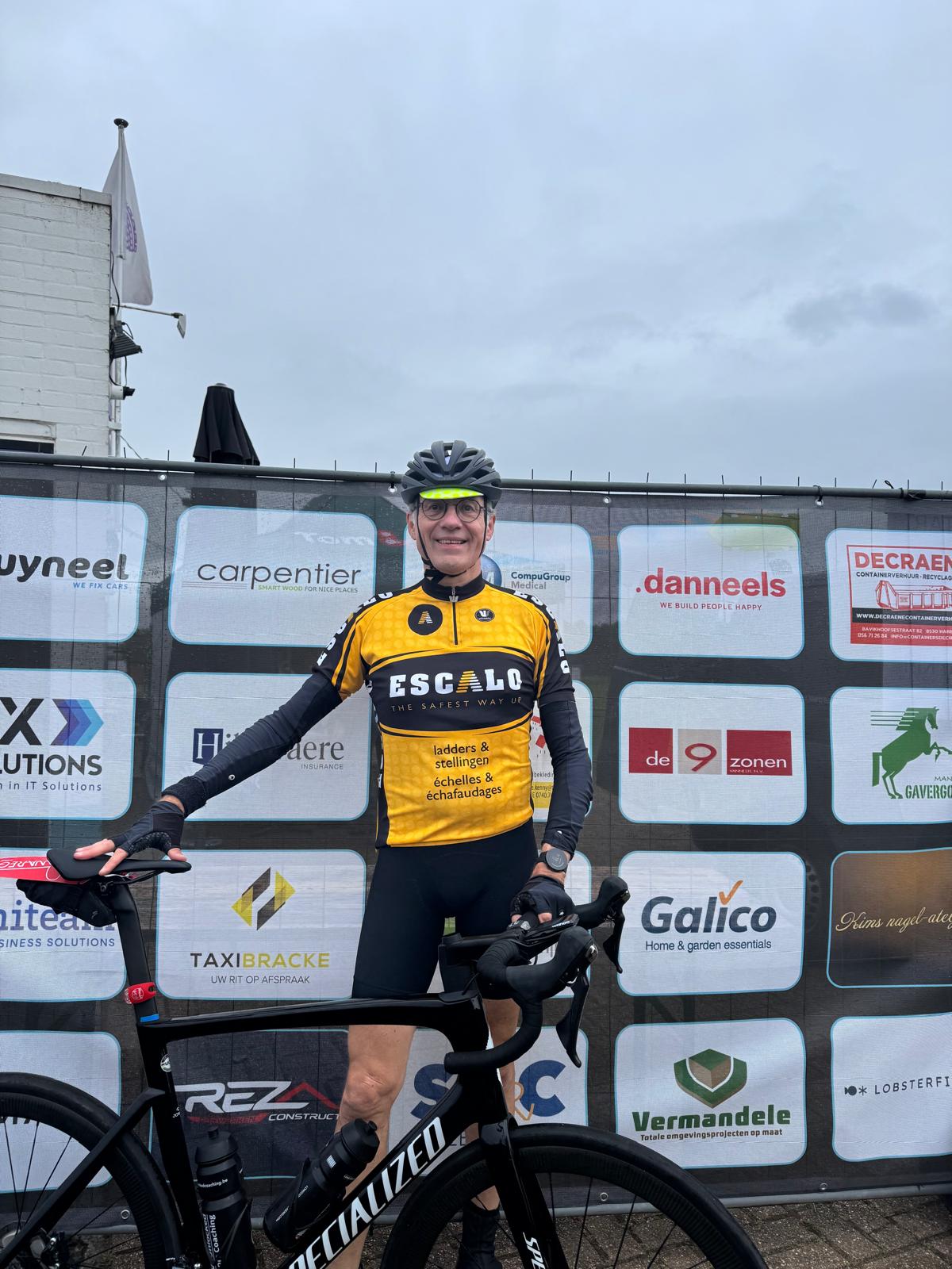 Full-service distributor of home and garden essentials for retailers.